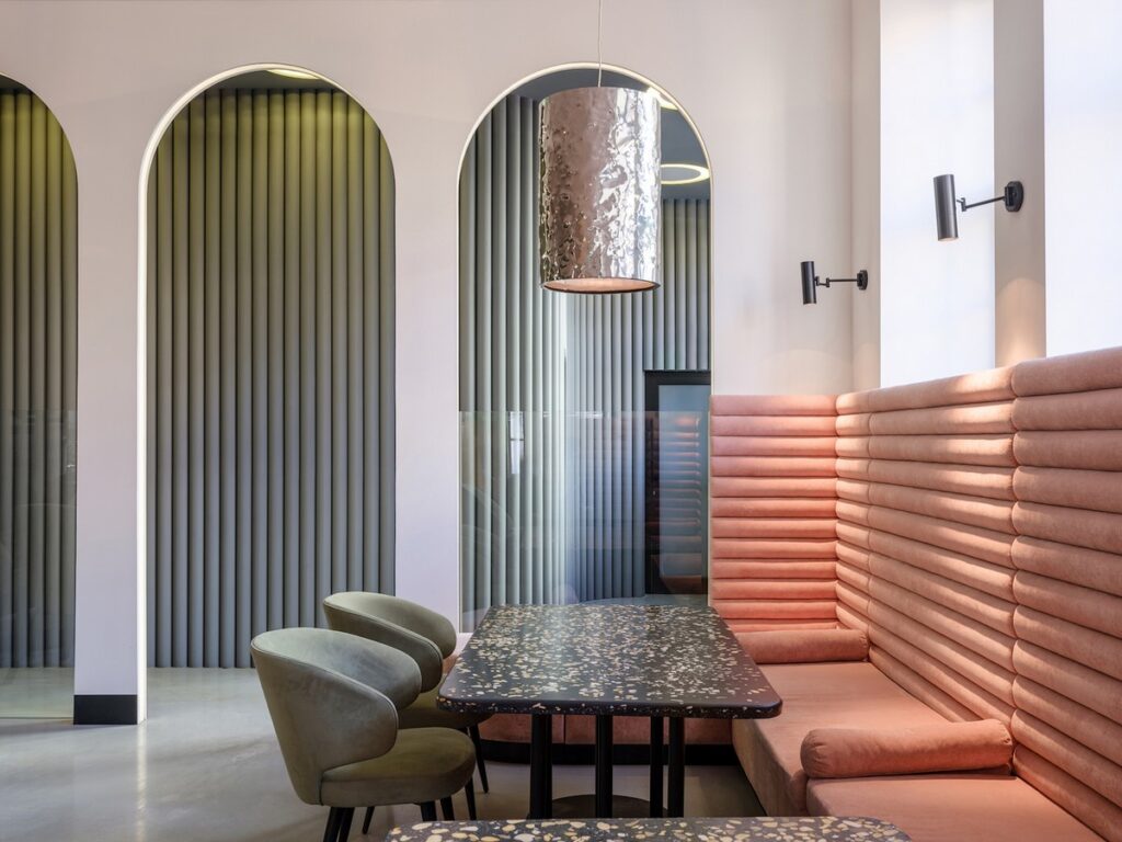 BOSFOR Restaurant: A Fusion of Cultures by AD Project Dorohov Architect ...