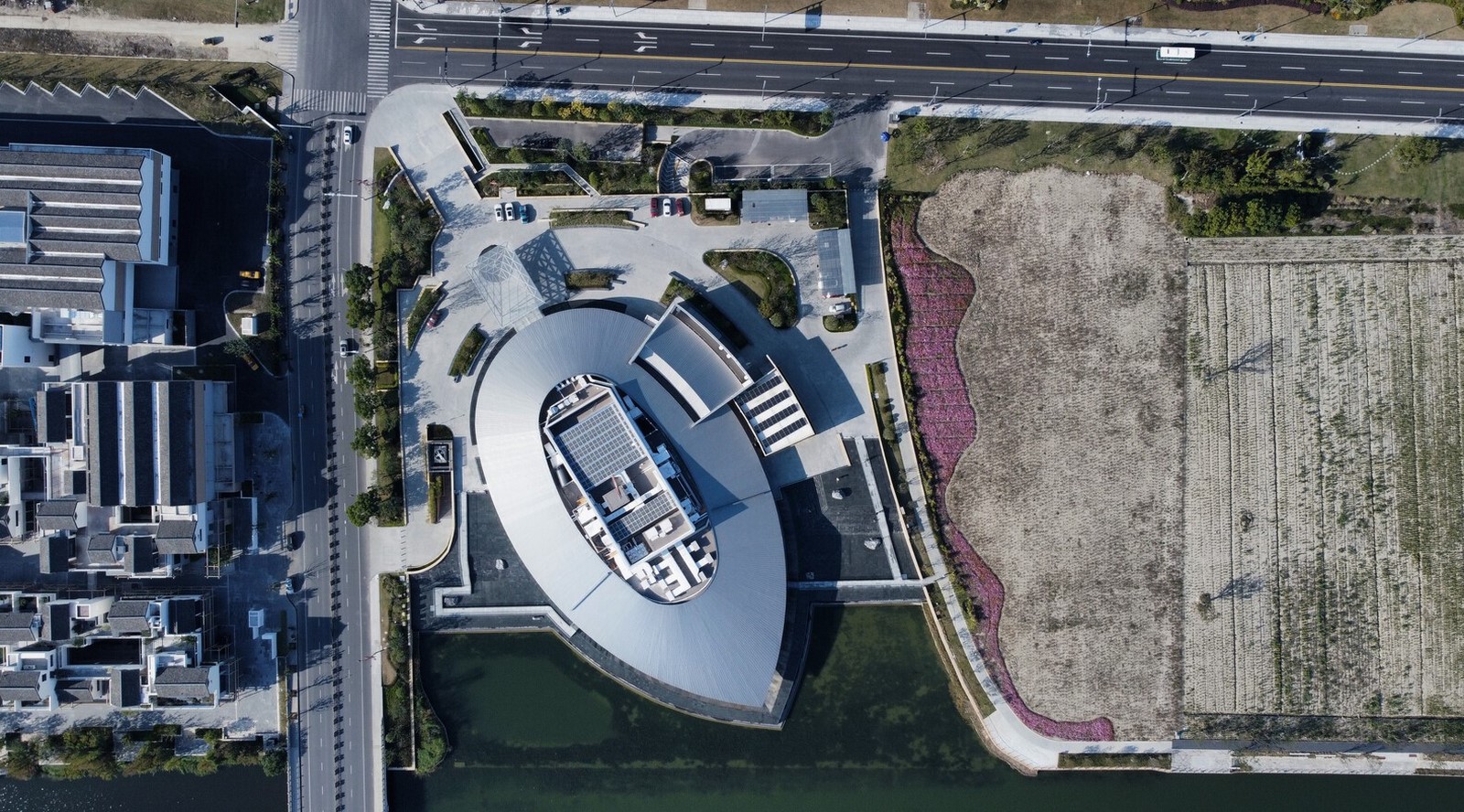 Crafting Harmony The Floating Leaf Office Building by GREEN ARCHITECTS ...
