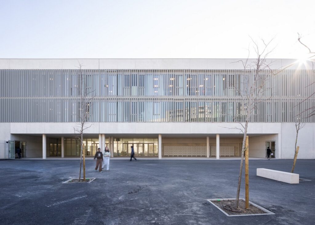 Reimagining Education Joséphine Baker Middle School - structure